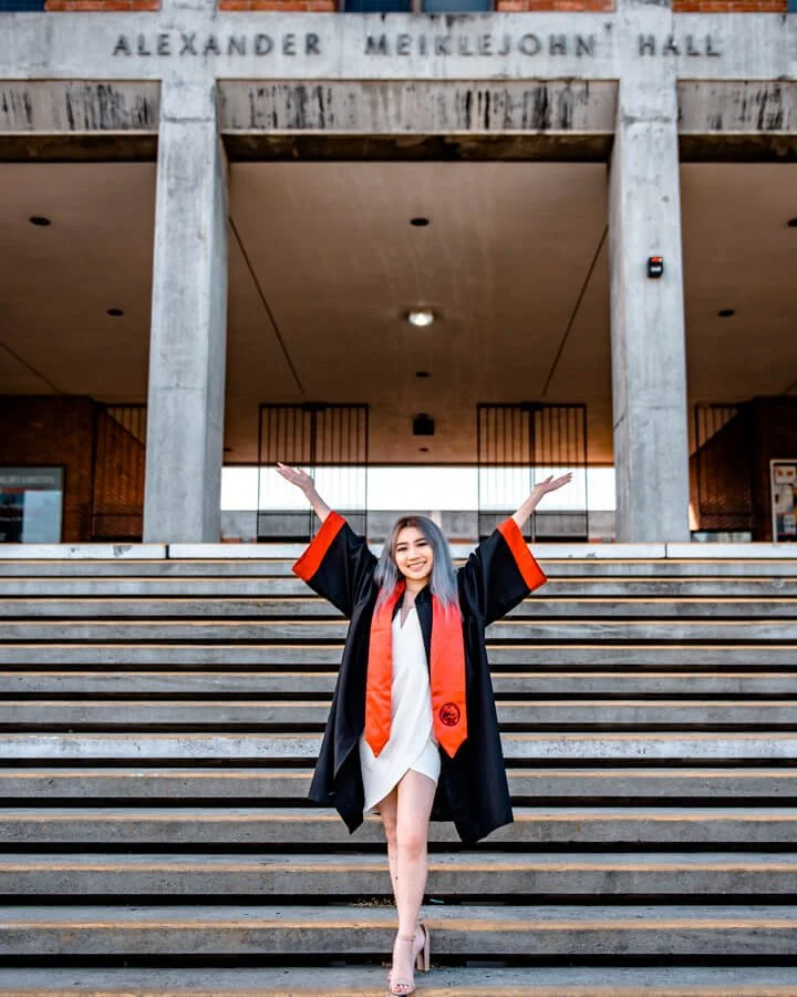 Grad Photos | Jay Gelvezon Photography