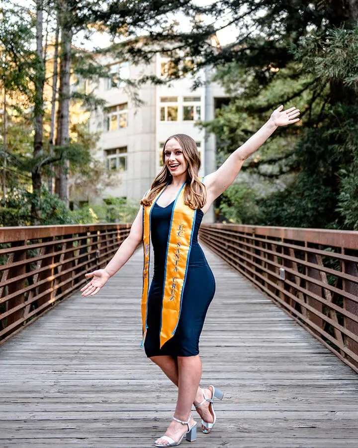 Grad Photos | Jay Gelvezon Photography