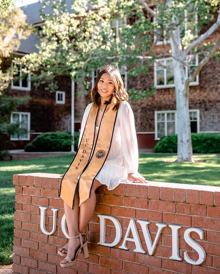 Grad Photos | Jay Gelvezon Photography