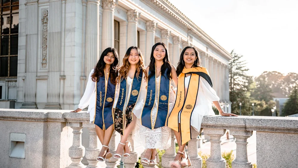 Preparing for Your Grad Photos | Jay Gelvezon Photography