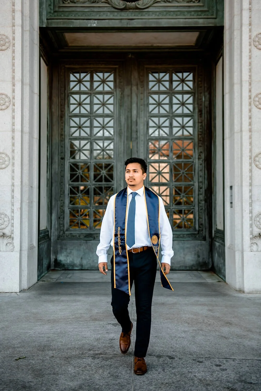 5 Spots to Take UC Berkeley Grad Photos | Jay Gelvezon Photography