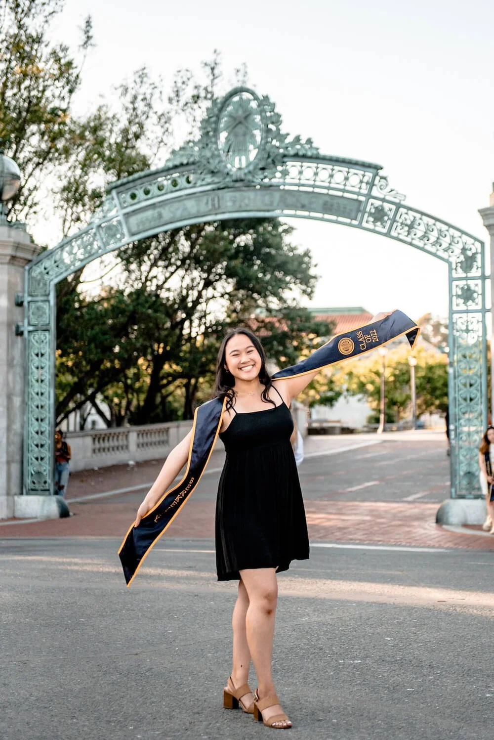 5 Spots to Take UC Berkeley Grad Photos | Jay Gelvezon Photography