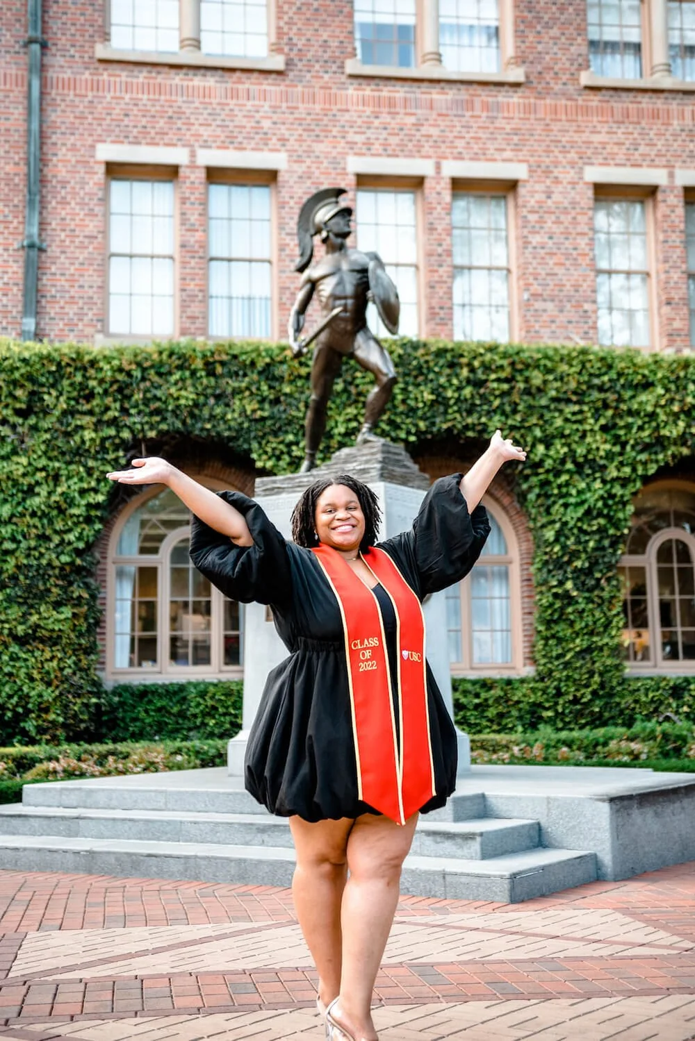 8 Spots to Take USC Grad Photos | Jay Gelvezon Photography