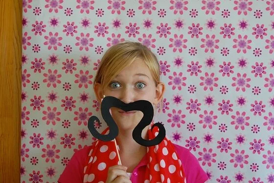 How to Set Up a DIY Photobooth (It's easy AND fun!) — Badass Creatives