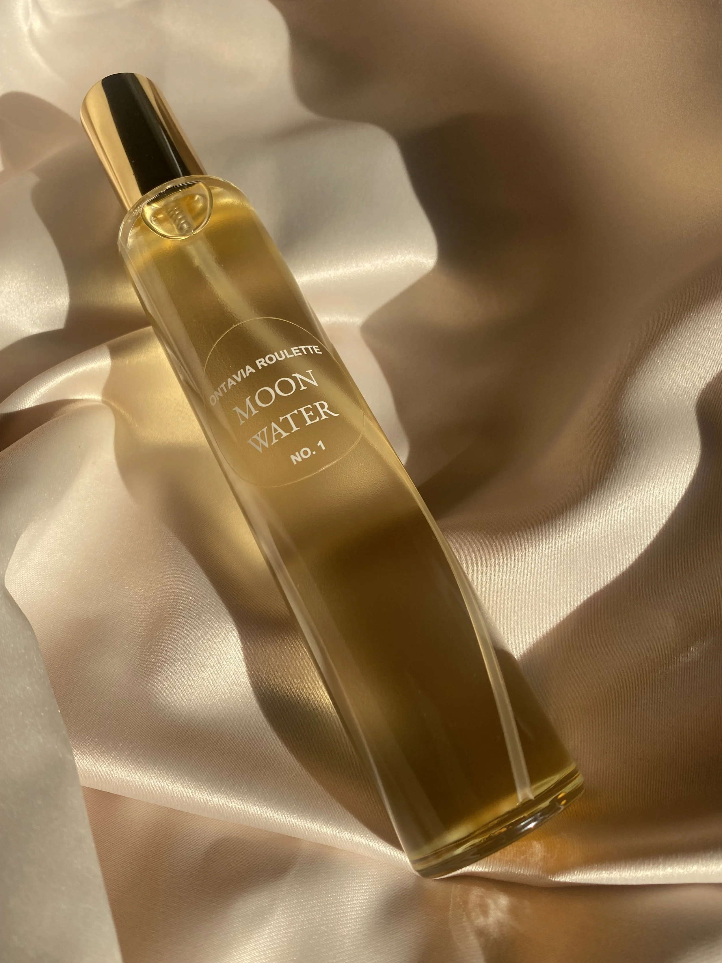 Moon Water Fragrance — ONTAVIA ROULETTE