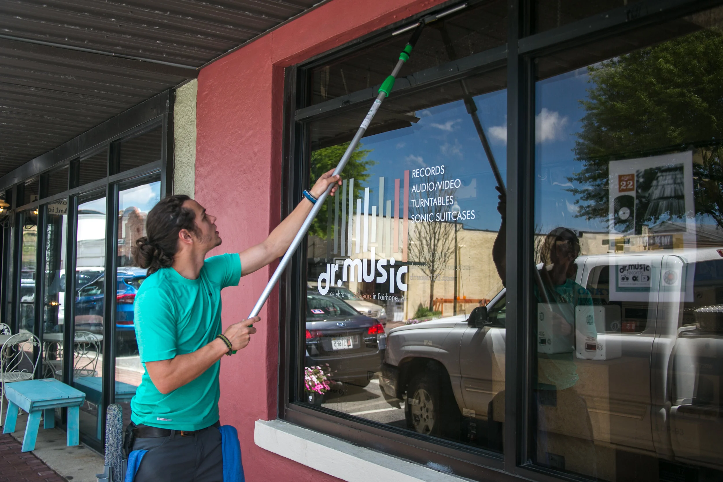 SMWC: Professional window cleaning service - residential & commercial ...