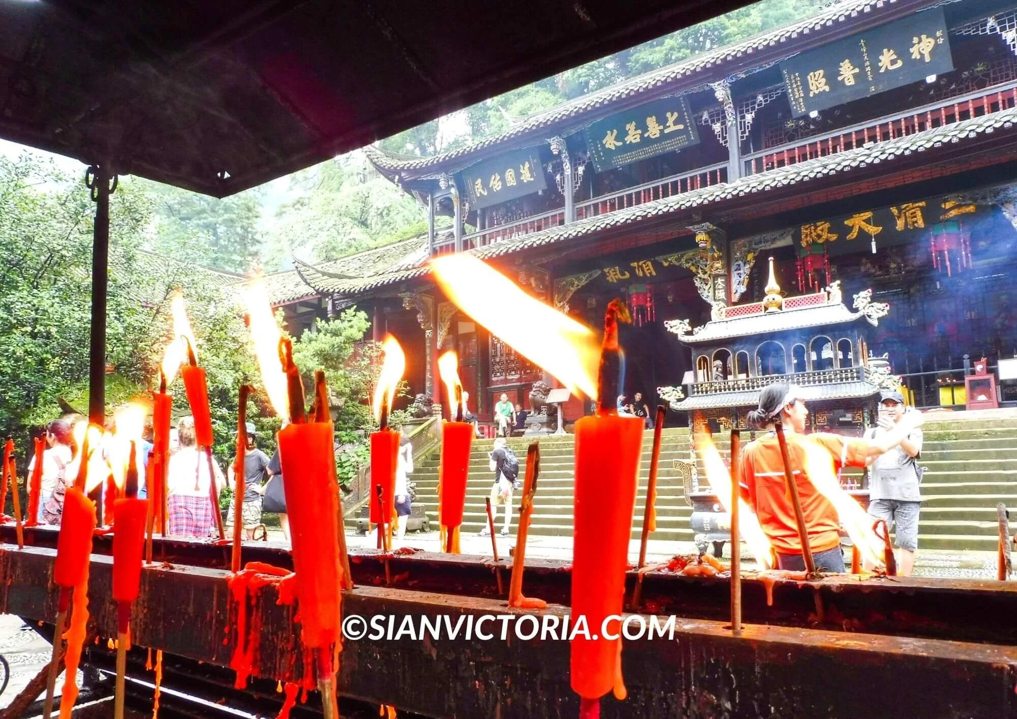 15 Best Cultural Things & Reasons to Visit Chengdu — Sian Victoria.