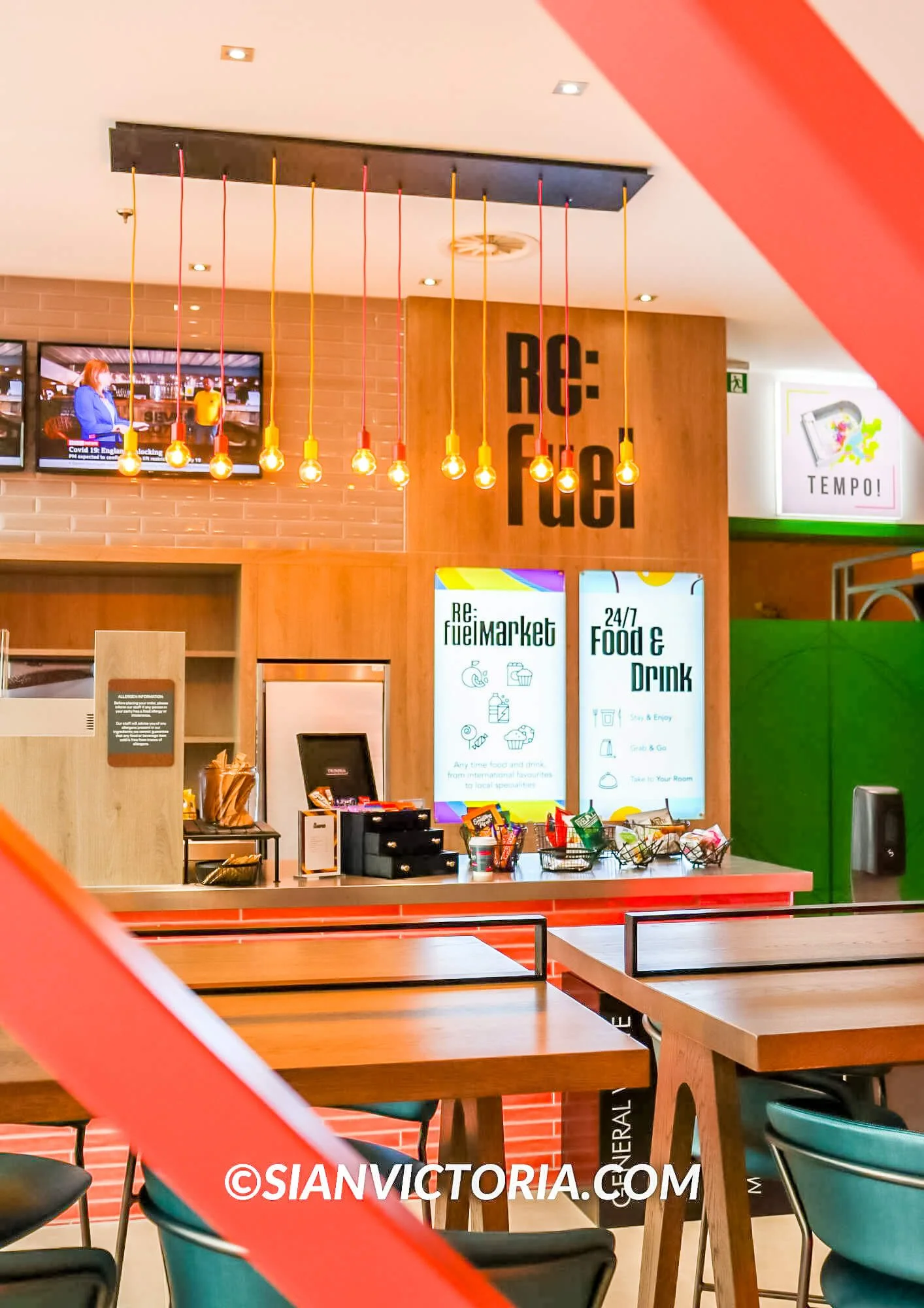 Aloft Birmingham Eastside Hotel Review - Urban King Room & Restaurant ...