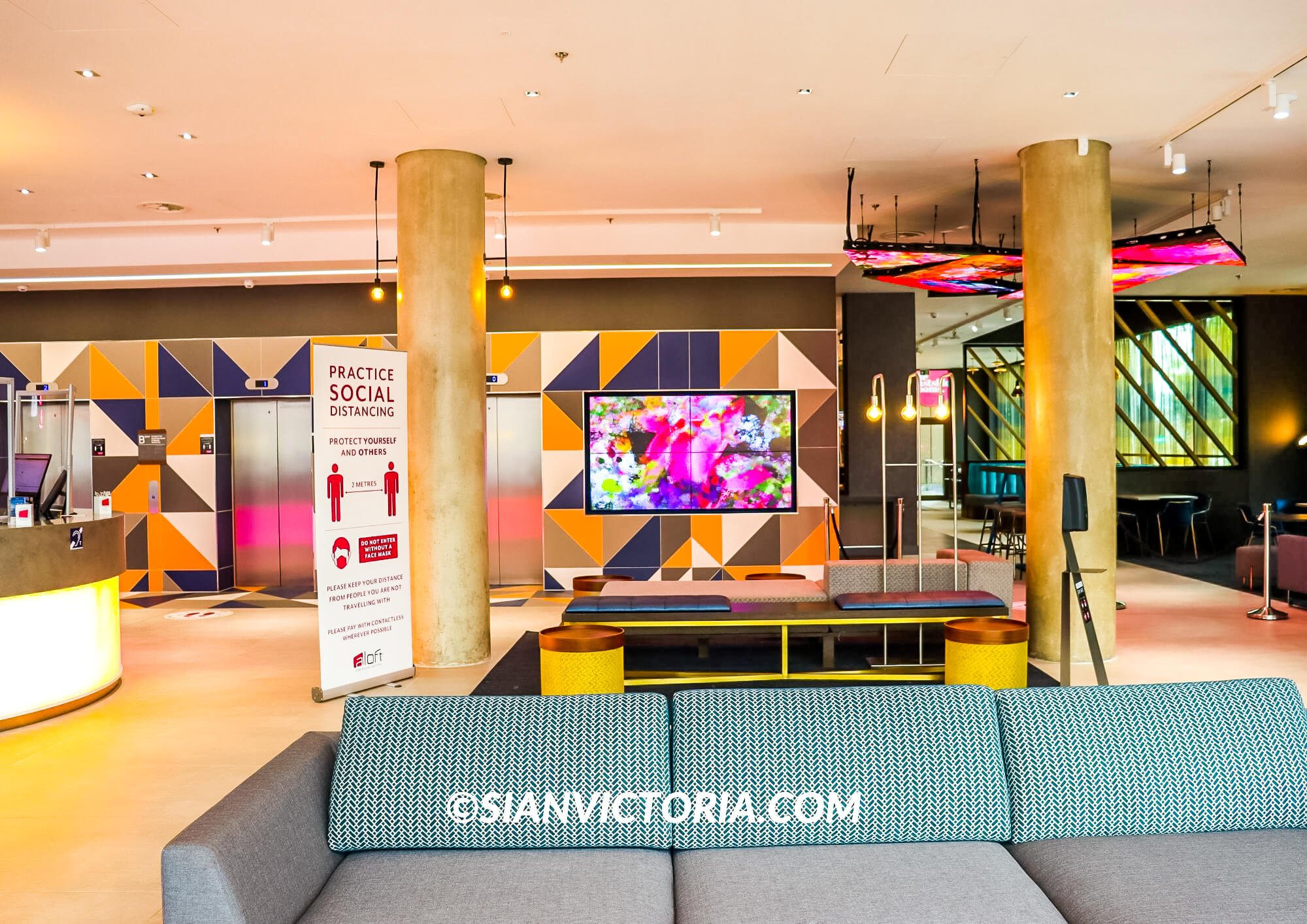 Aloft Birmingham Eastside Hotel Review - Urban King Room & Restaurant ...