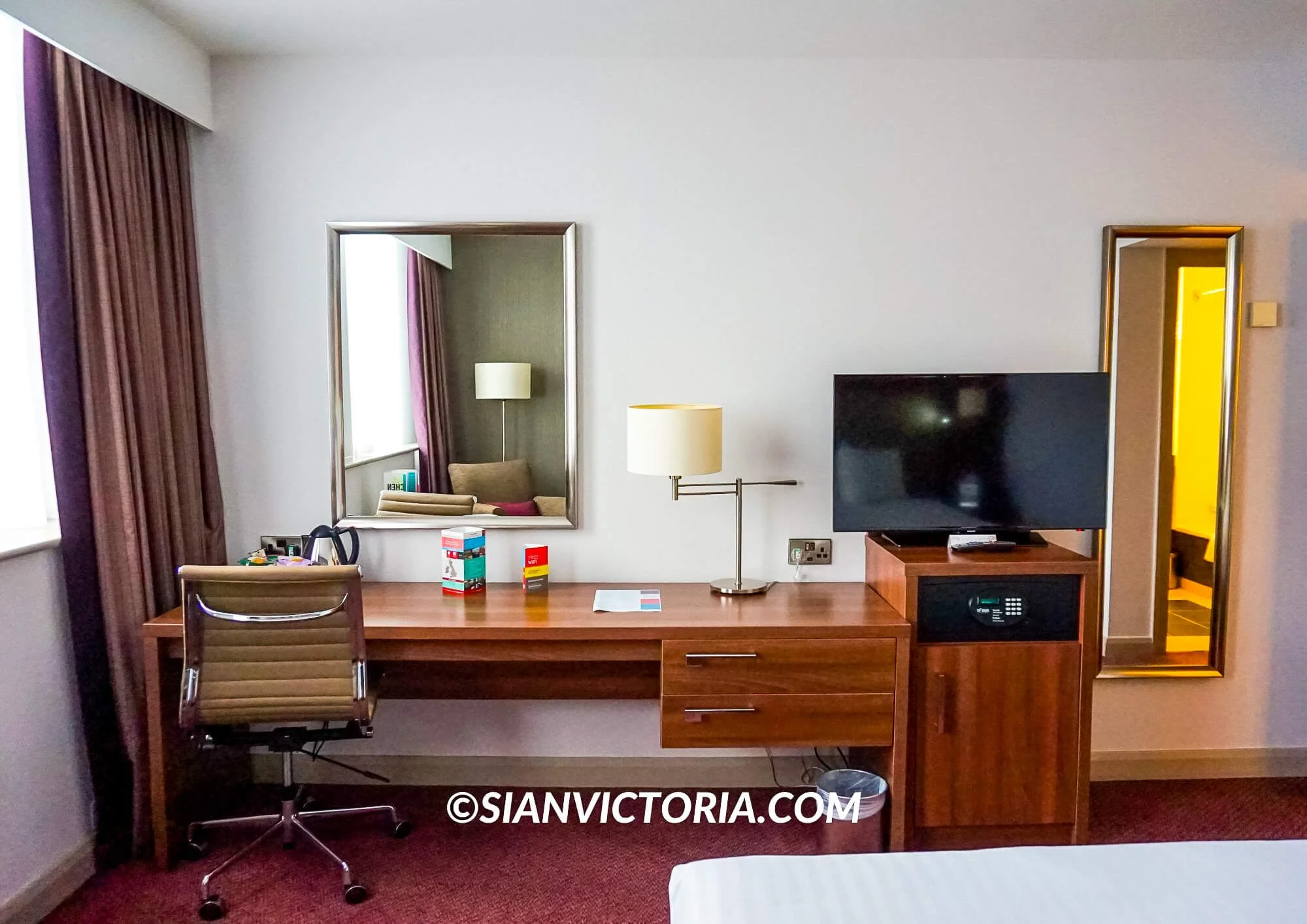 Executive Room stay at 4* Jurys Inn Birmingham — Sian Victoria.