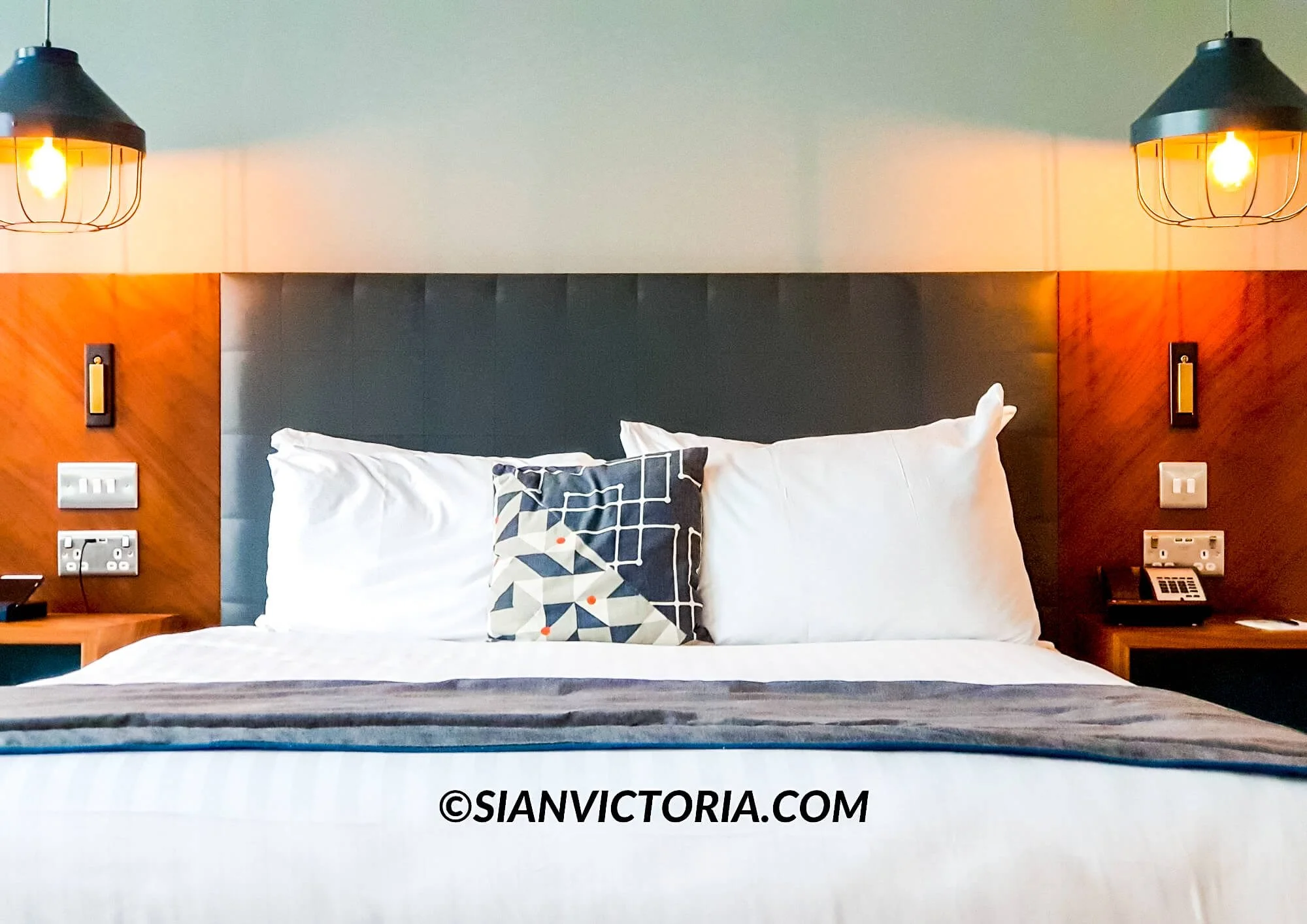 Hotel Indigo - Review - 4* Hotel, The Cube, Birmingham — Sian Victoria.