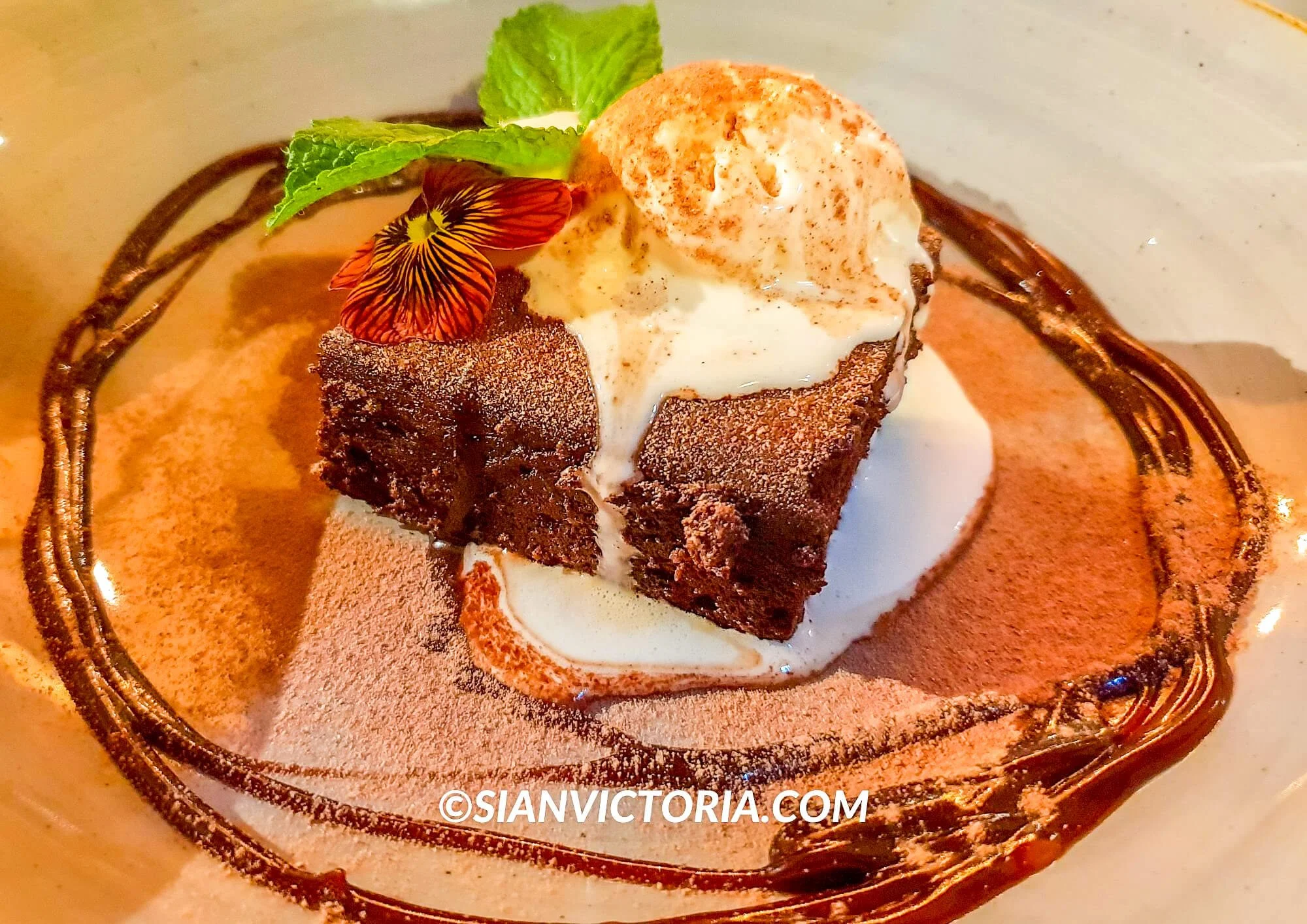 The Bulls Head - Gastropub Sunday Lunch, Meriden — Sian Victoria.