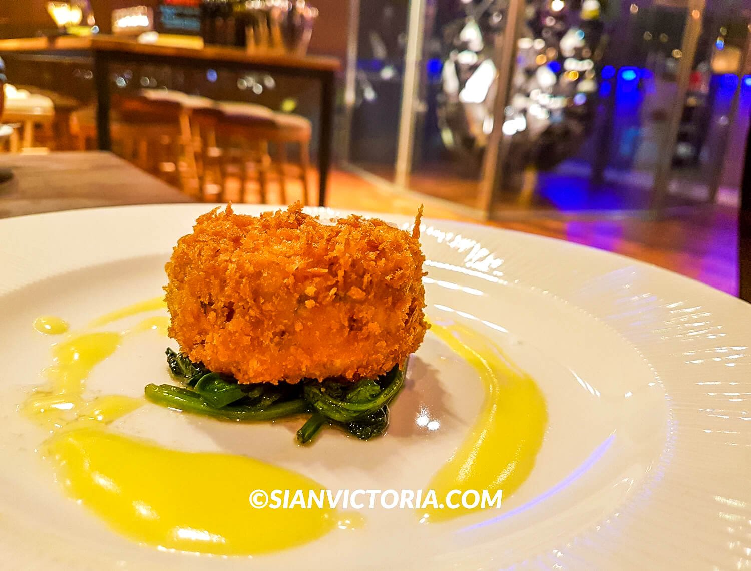 Radisson Blu, Birmingham: Collage Restaurant & Hotel Tour — Sian Victoria.