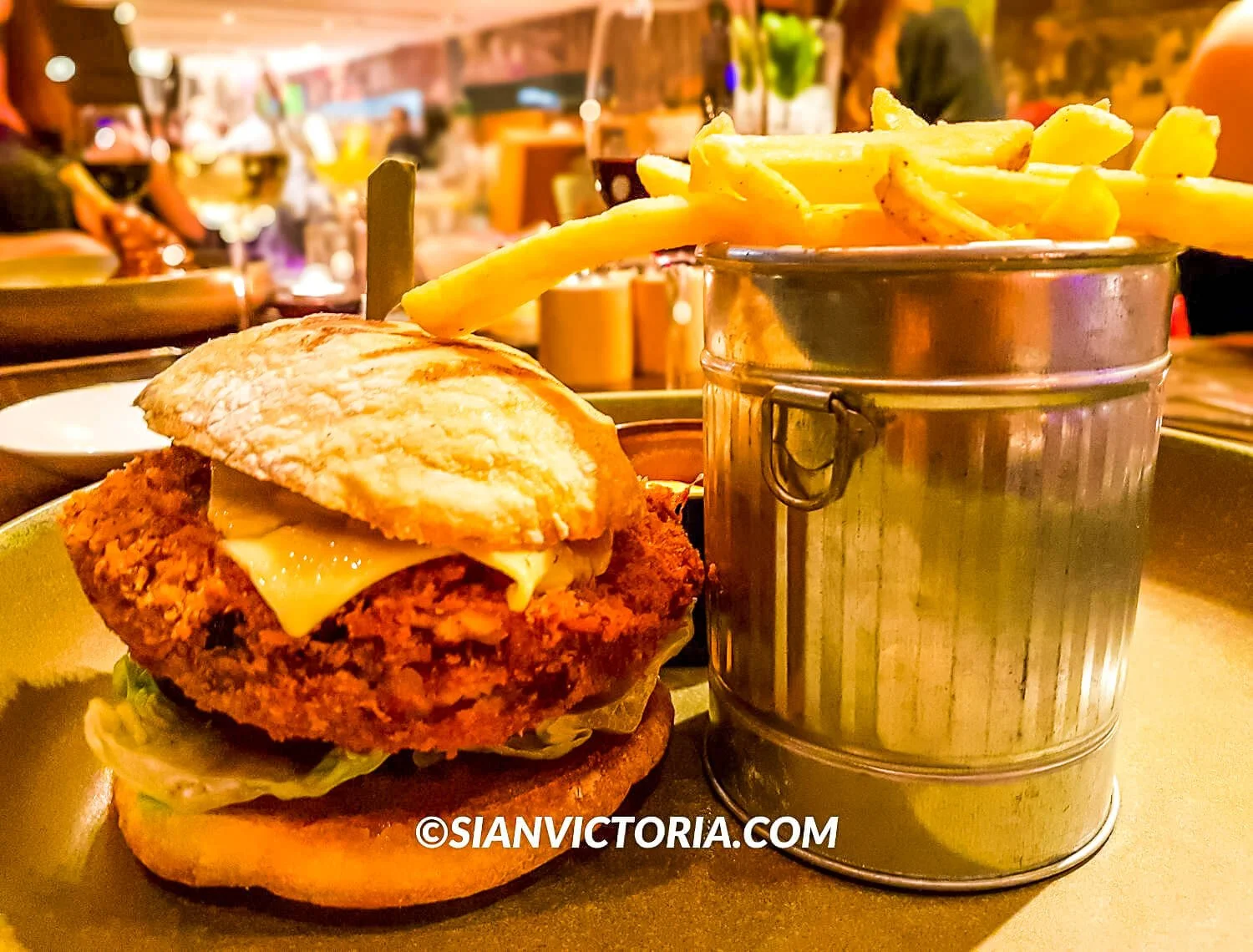 Radisson Blu, Birmingham: Collage Restaurant & Hotel Tour — Sian Victoria.