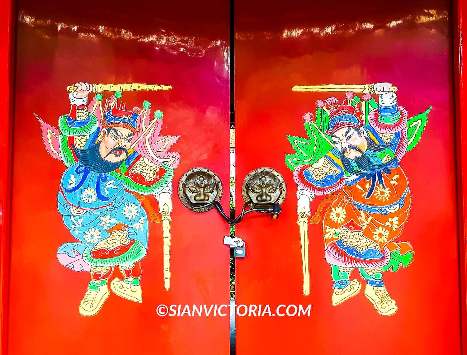 Song Xian Qiao Antique and Art Market - Chengdu, China — Sian Victoria.