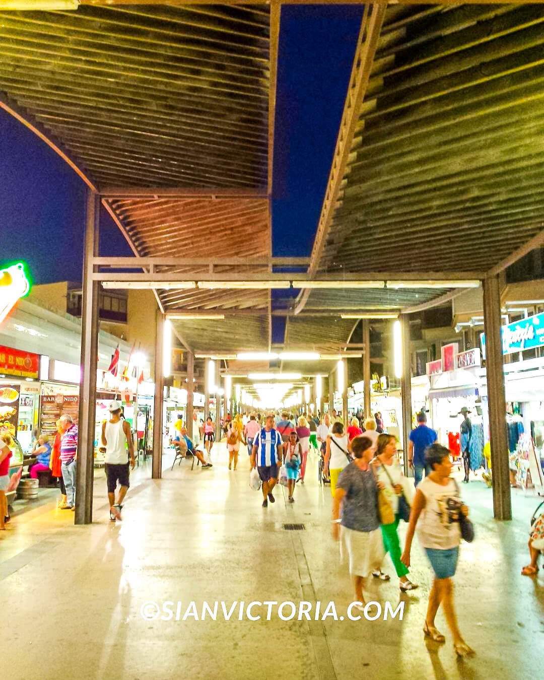 Exploring Salou in Costa Dorada, Spain — Sian Victoria.