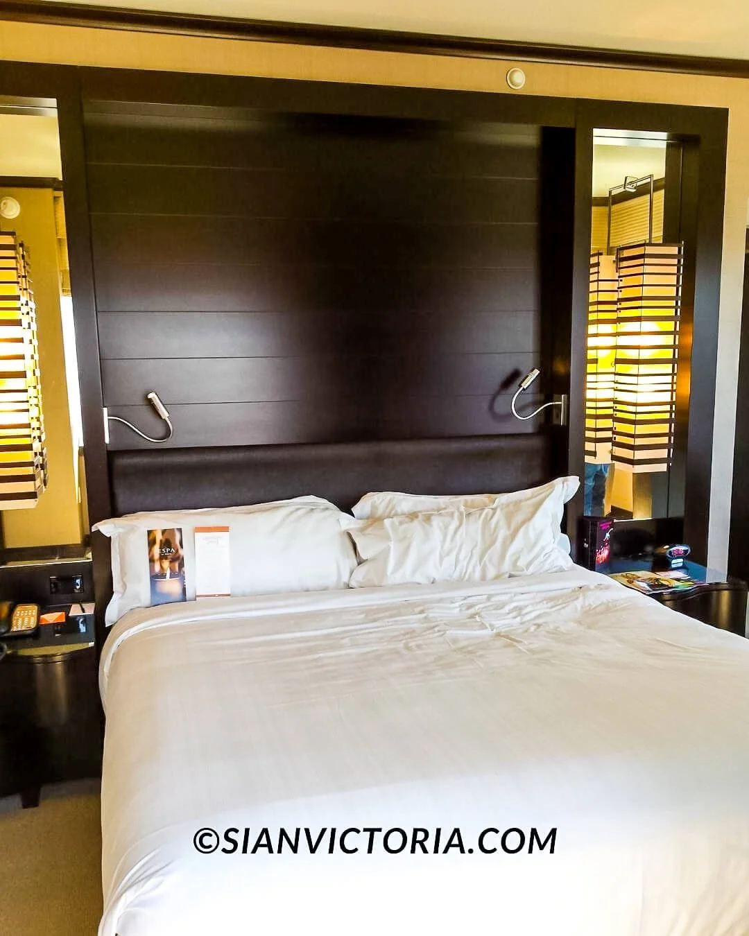 5* Vdara Hotel & Spa City Center Corner Suite, Las Vegas — Sian Victoria.