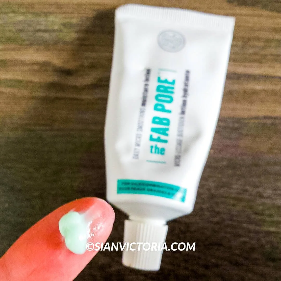 Soap & Glory - The Fab Pore for Oily Combination Skin — Sian Victoria. Soap & Glory - The Fab Pore for Oily Combination Skin — Sian Victoria.