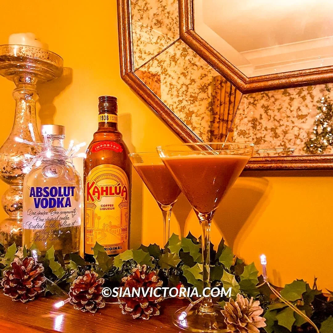 19 Thing's to do Christmas & NYE at Home Ideas — Sian Victoria.