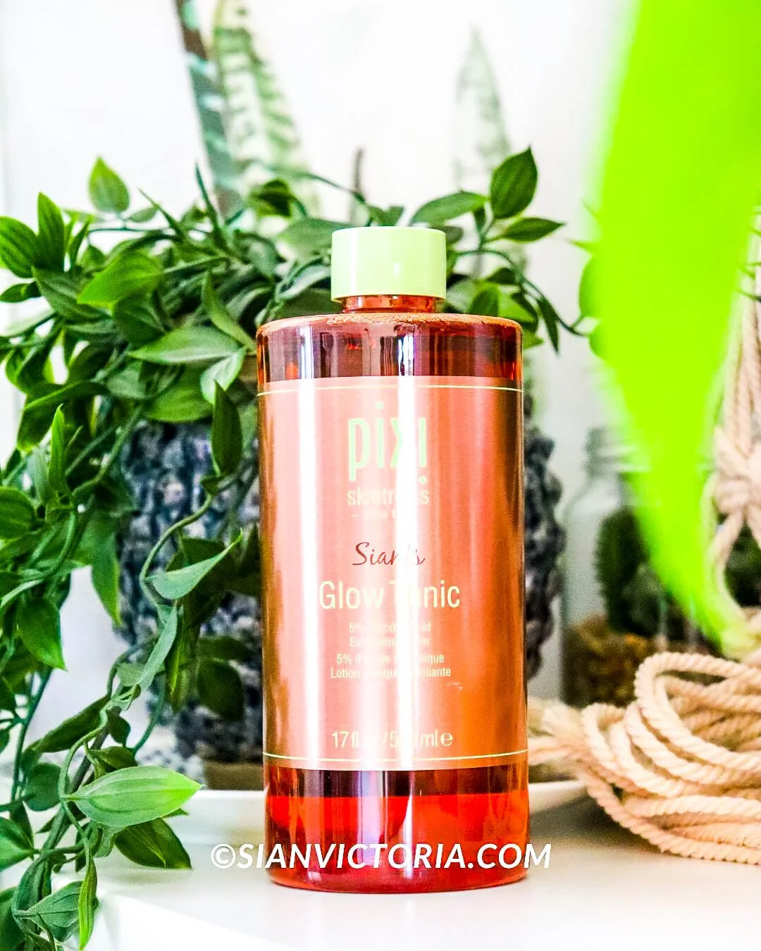 9 Best Liquid Face Exfoliant Toners for Smooth Skin Texture — Sian ...