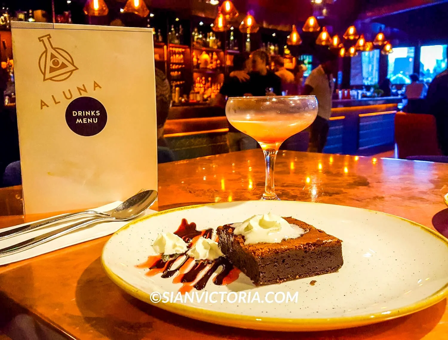 Aluna Bar - Independent Cocktails - Mailbox, Birmingham — Sian Victoria.