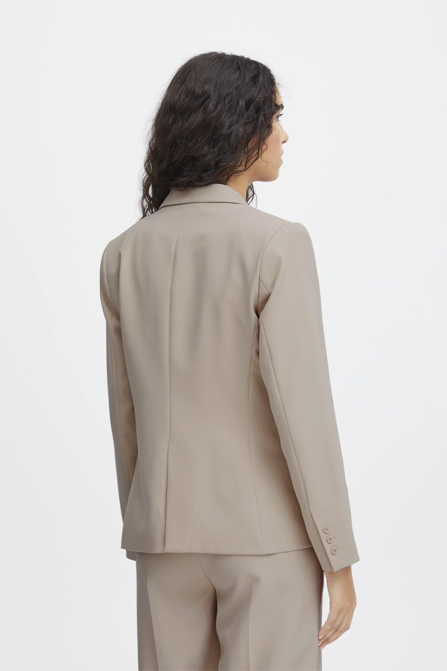 Ichi Lexi Blazer Doeskin — Clothes Minded Boutique