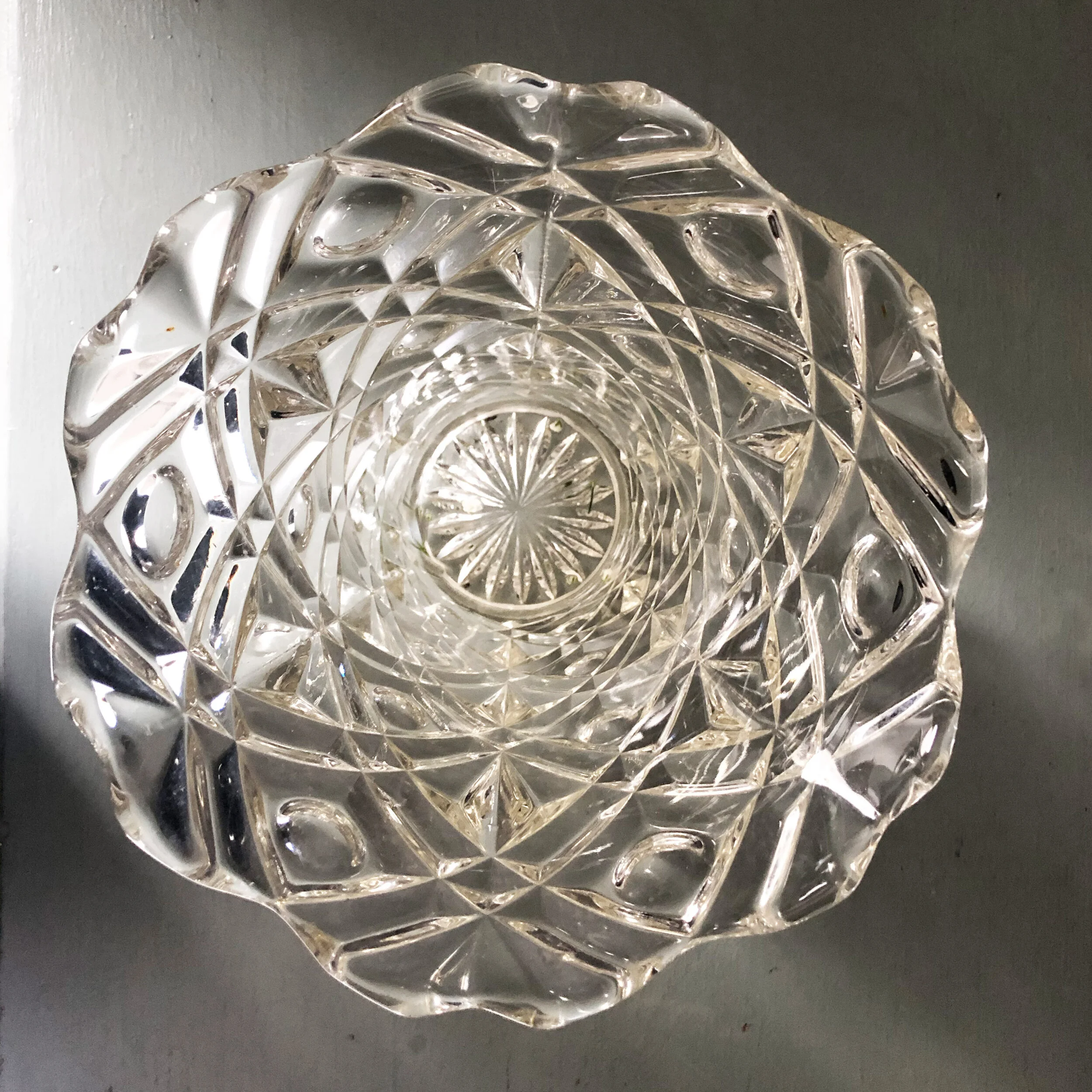 Home & Living Vases Home Décor Heavy Cut Glass Vase Pressed Glass ...