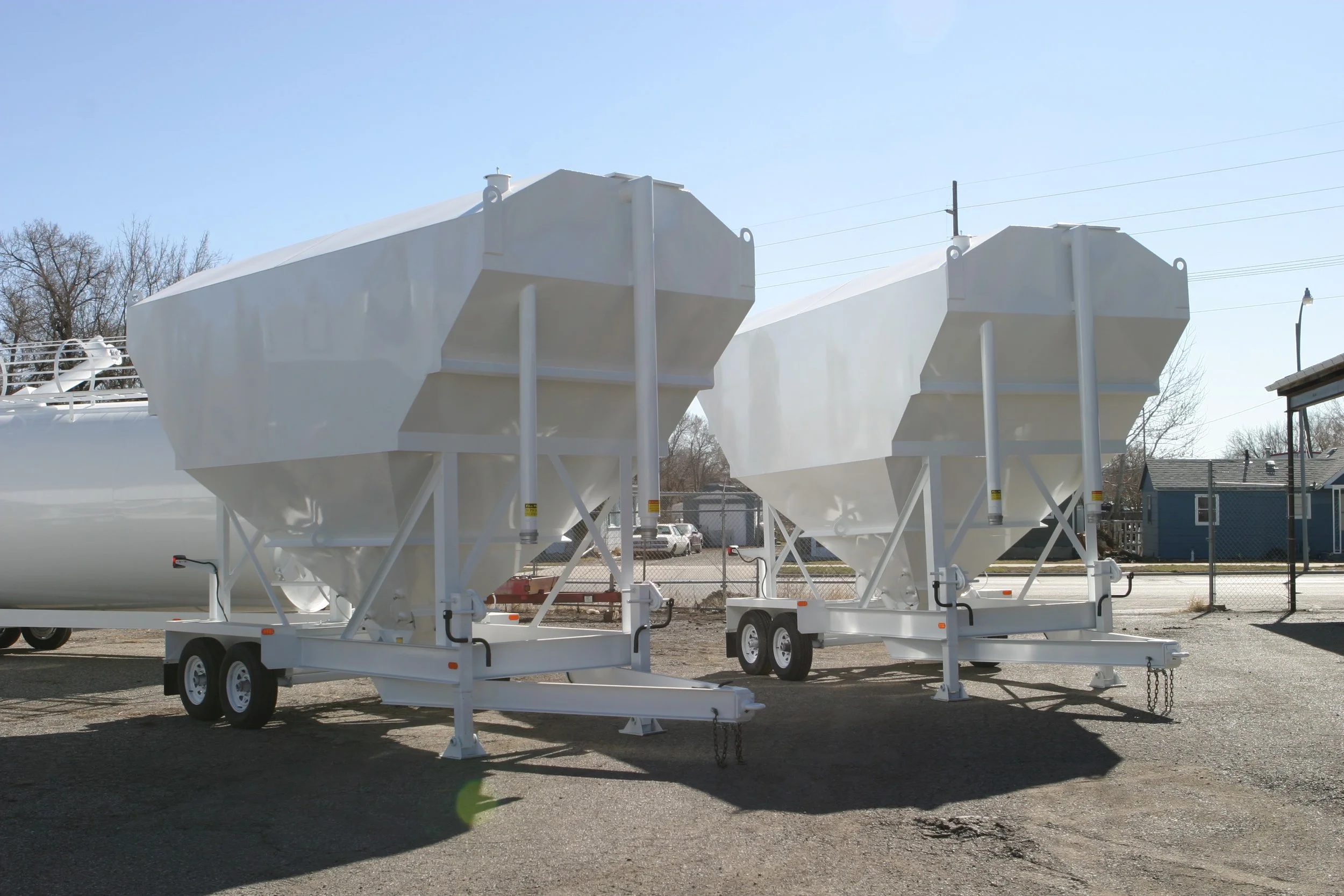 LoPro Portable Cement Silos | Montana Tank Works