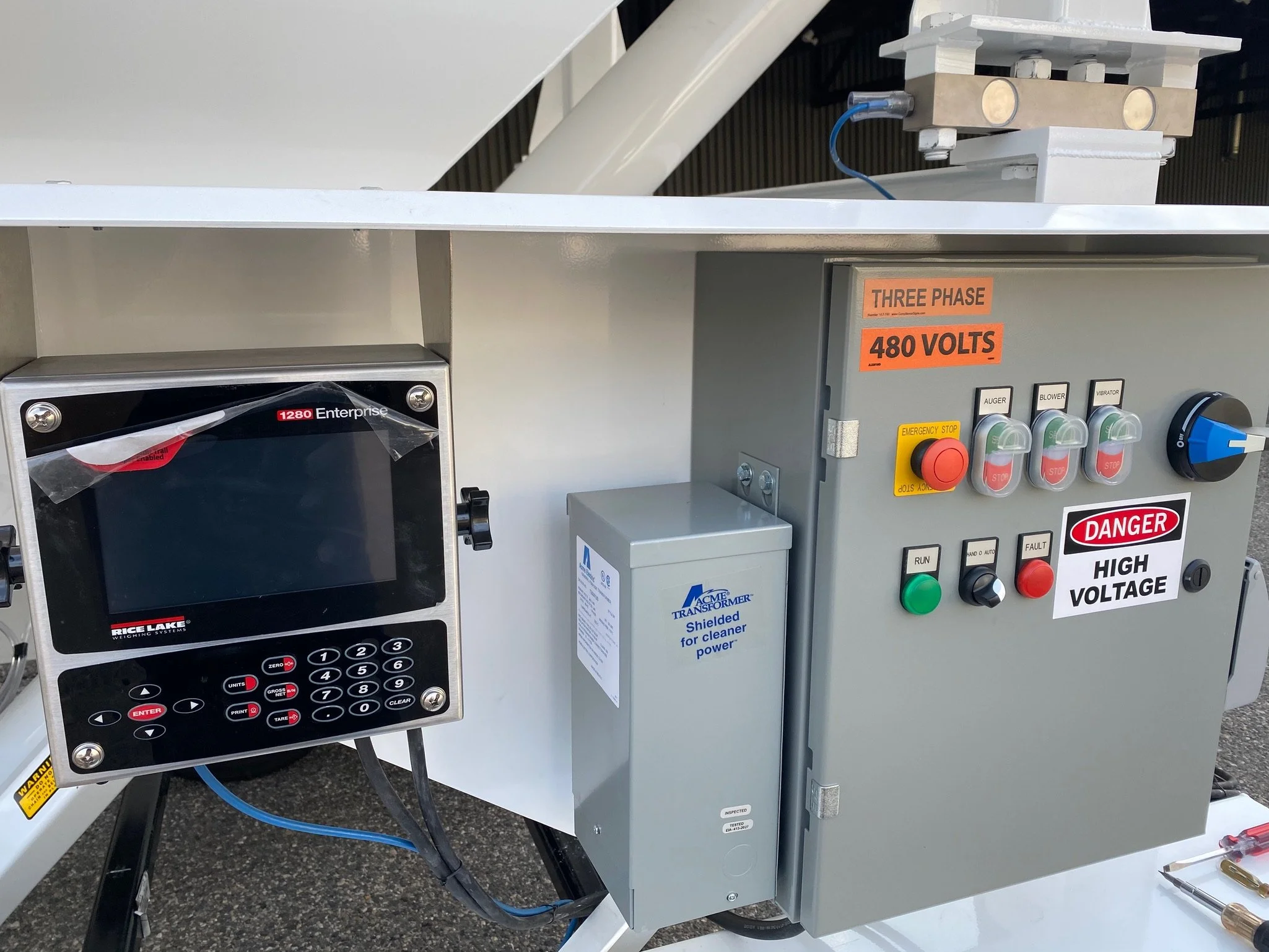 LoPro Portable Cement Silos | Montana Tank Works