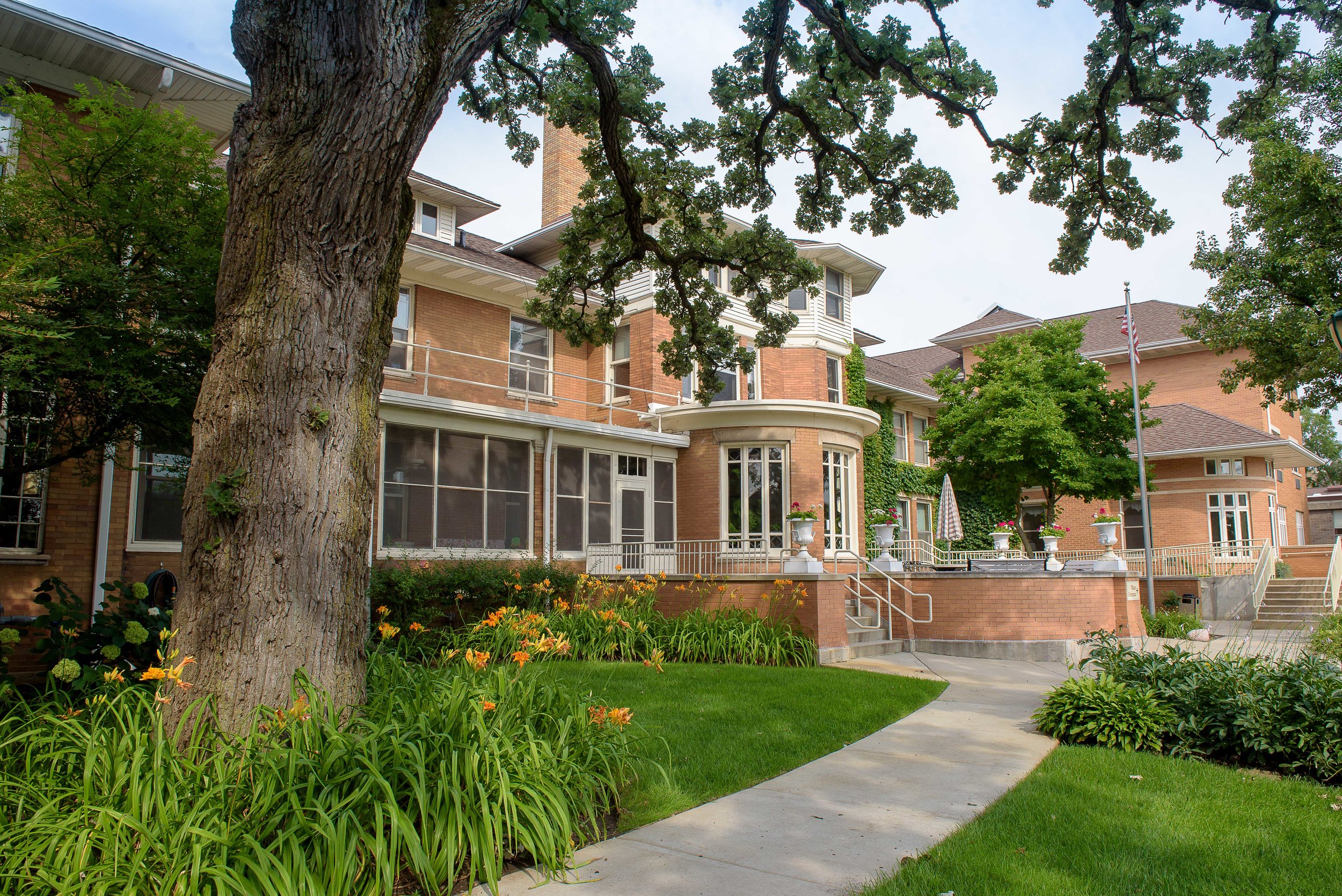 Oak Crest