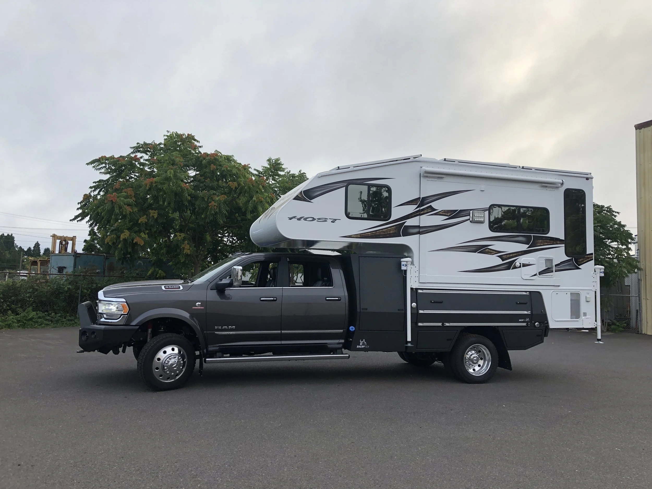 Custom Truck Beds | SherpTek — SherpTek Custom Gear Hauling Solutions ...