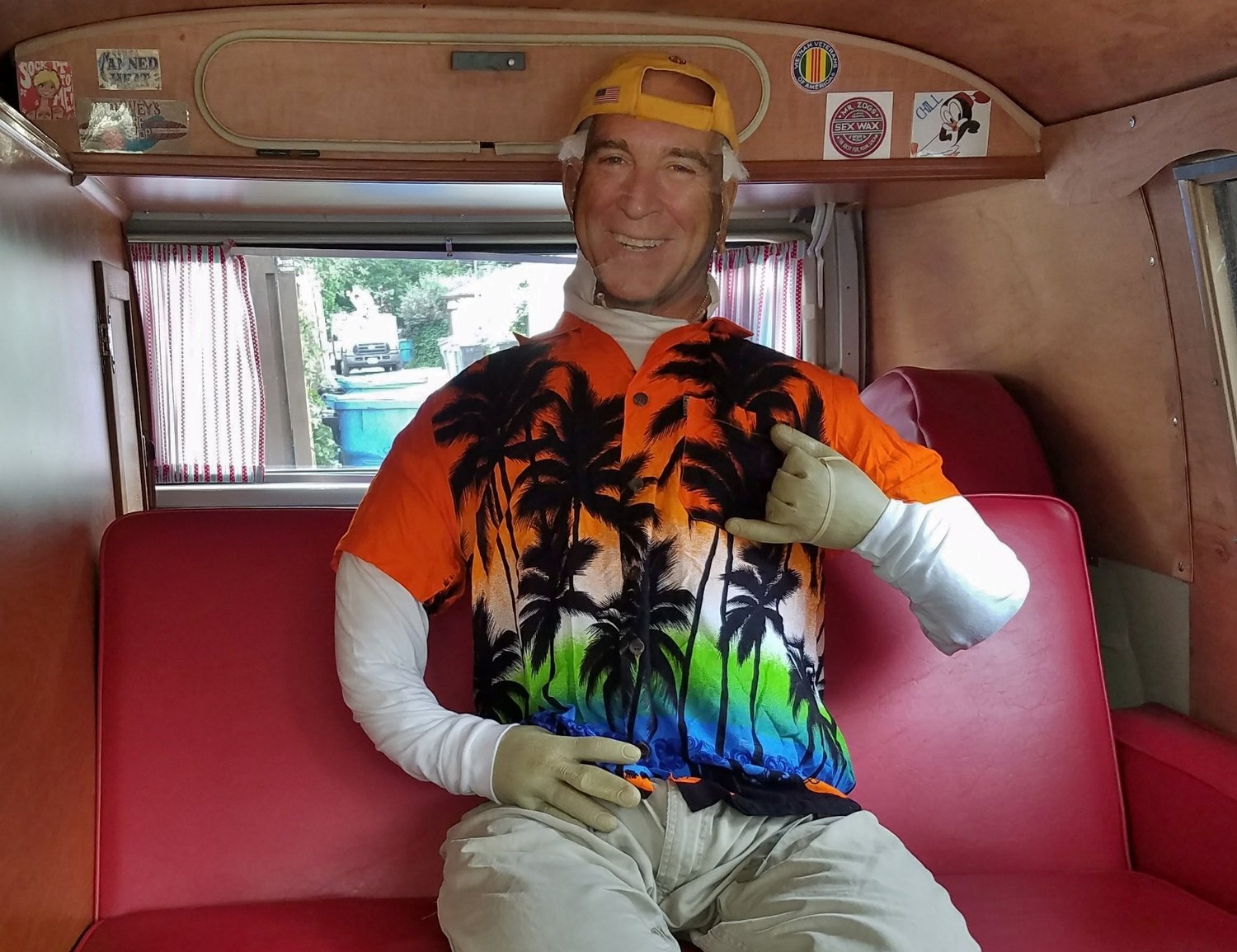 It’s official! Jimmy Buffet’s long lost twin brother, Bernie Bong, is ...