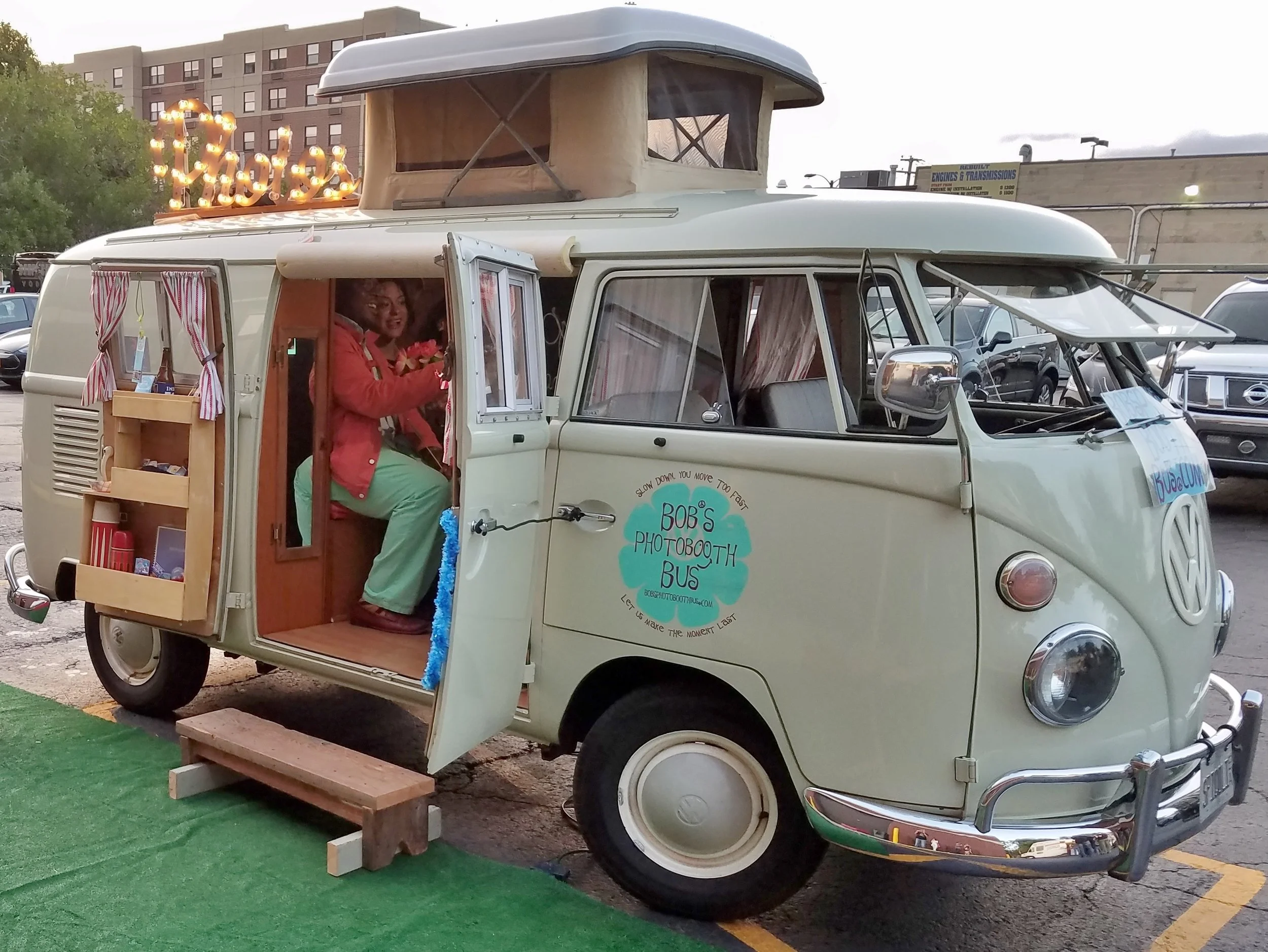 Bob's Photobooth Bus