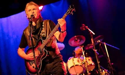 Episode 100: Colin Moulding — Look at my records!