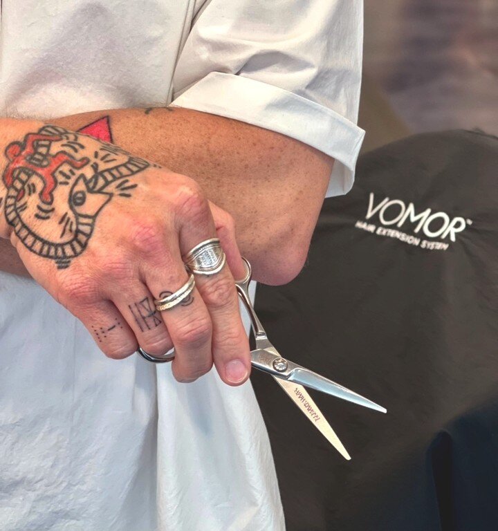 VoMor | Aveda | Hair & Lash Extensions