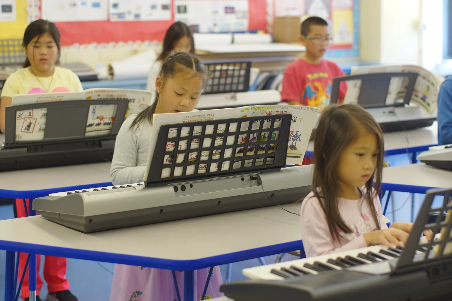 Modern Chinese School - Building a bridge between the Eastern and ...