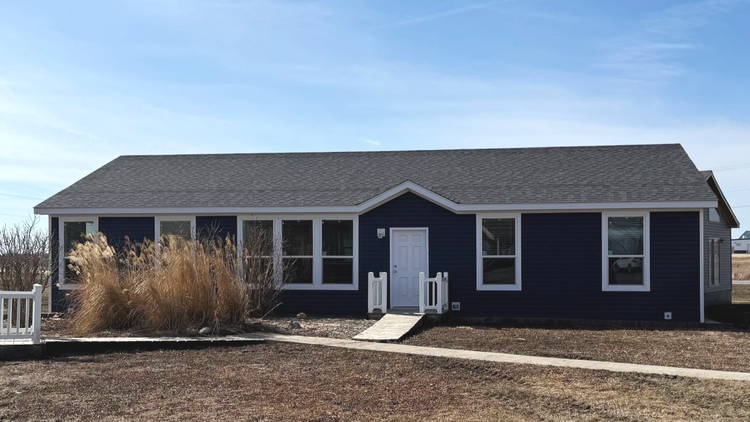 Modular Home and Manufactured Home Display Models in Iowa Falls, Iowa ...