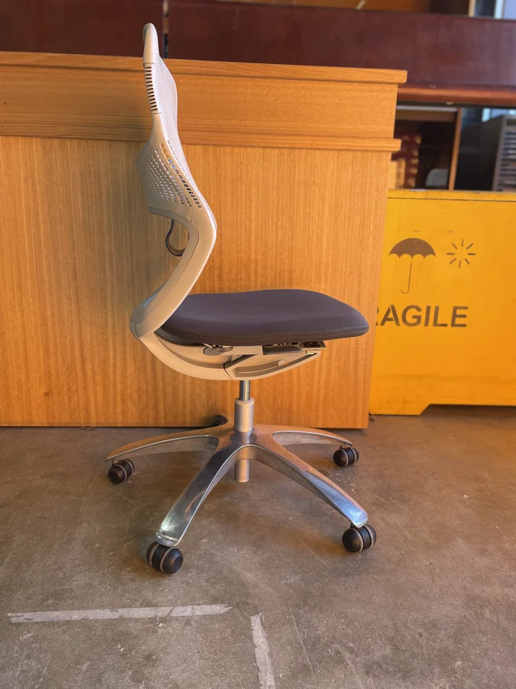 Formway Be Task Chair — Ex-Government Furniture