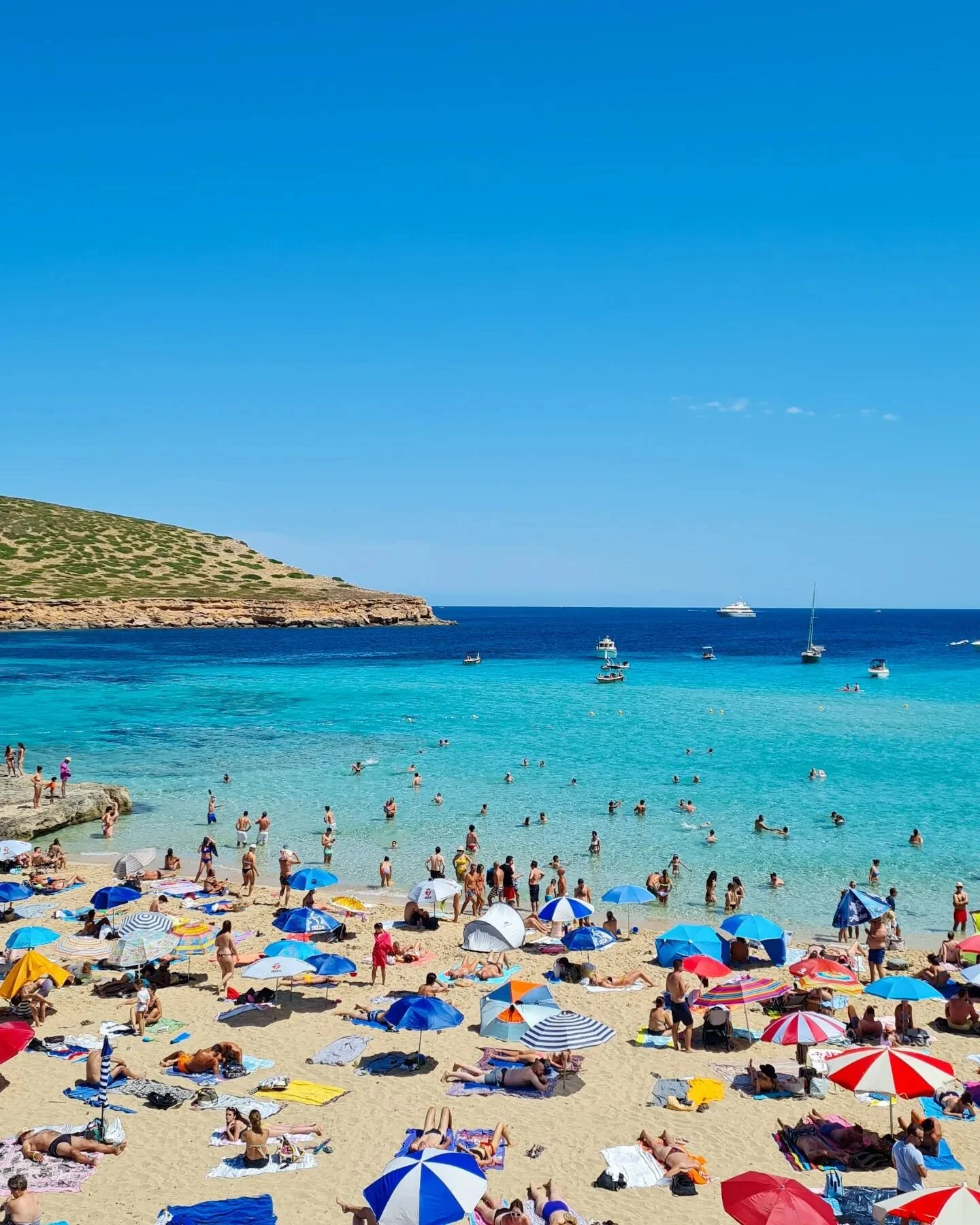 When in City | Group Trips for 18-32 Year-Olds