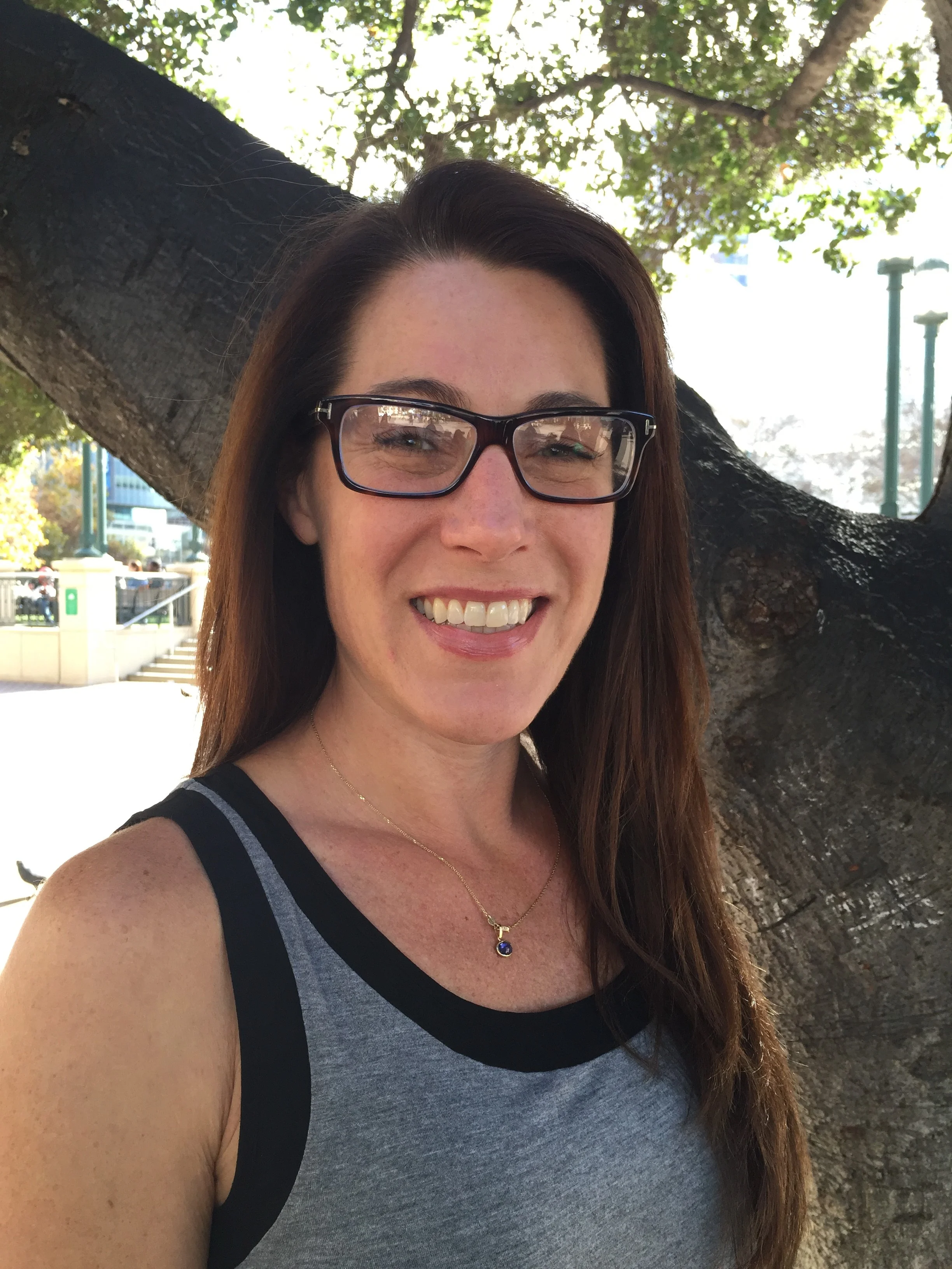 Robyn Thomas's Instagram, Twitter & Facebook on IDCrawl