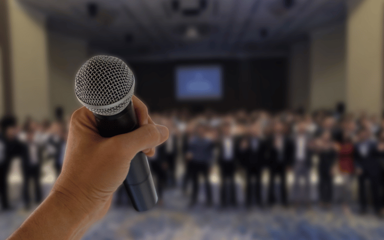 How to Give a Killer Presentation: 10 Essential Tips for Success ...