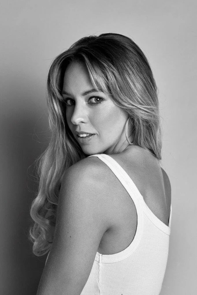 Lisa Keller — Finesse Models
