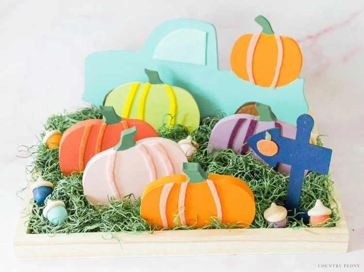 Pumpkin Truck Stand with Woodpeckers Crafts — Country Peony