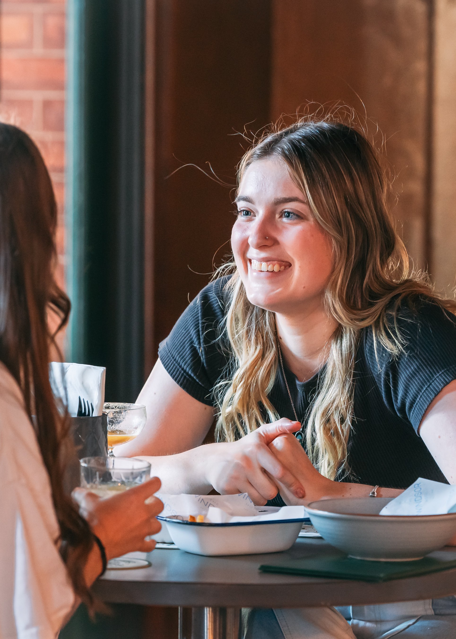 The Windsor Hotel - Mends St Bar