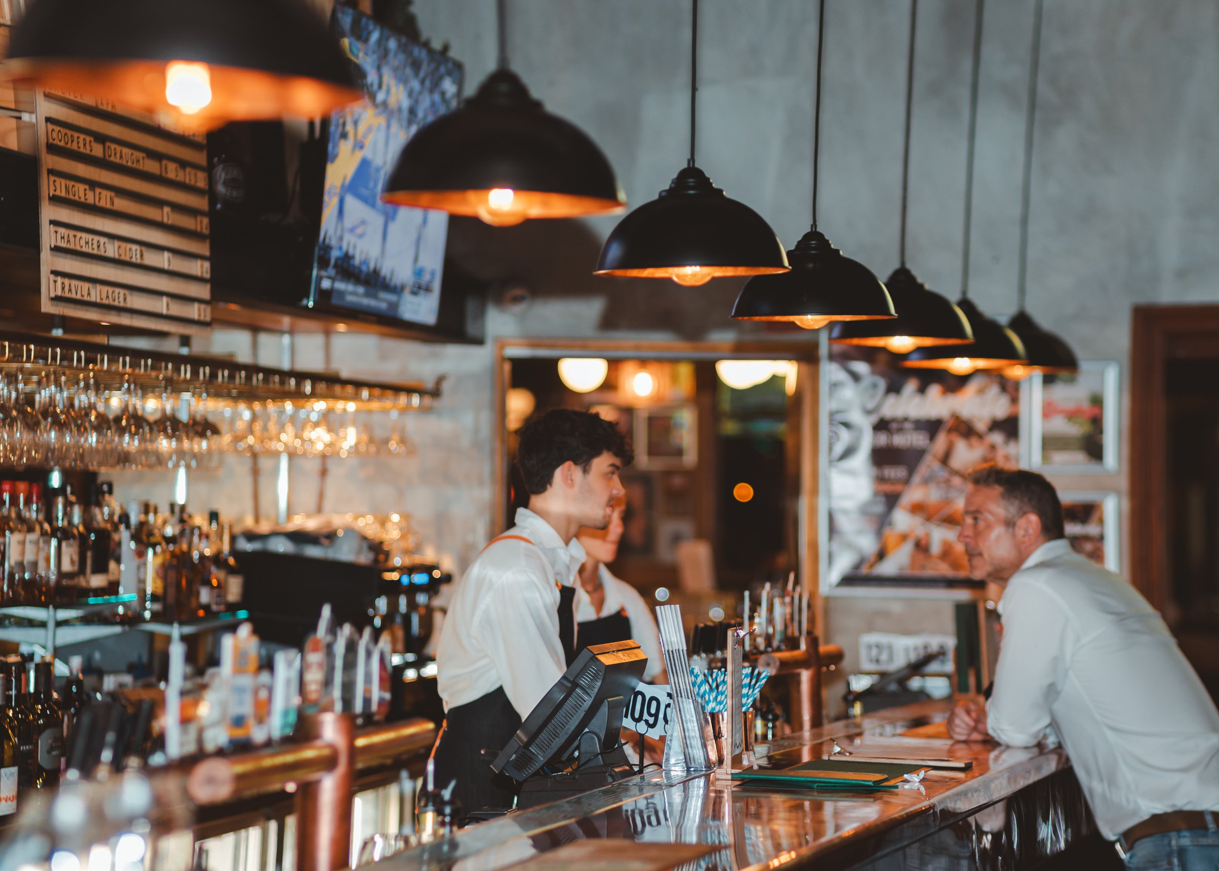 The Windsor Hotel - Mends St Bar