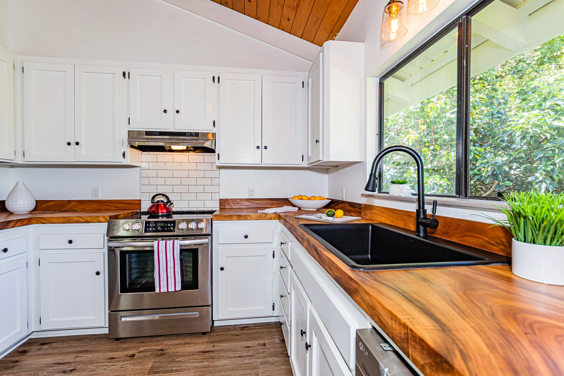 renovation photos Hawaii island