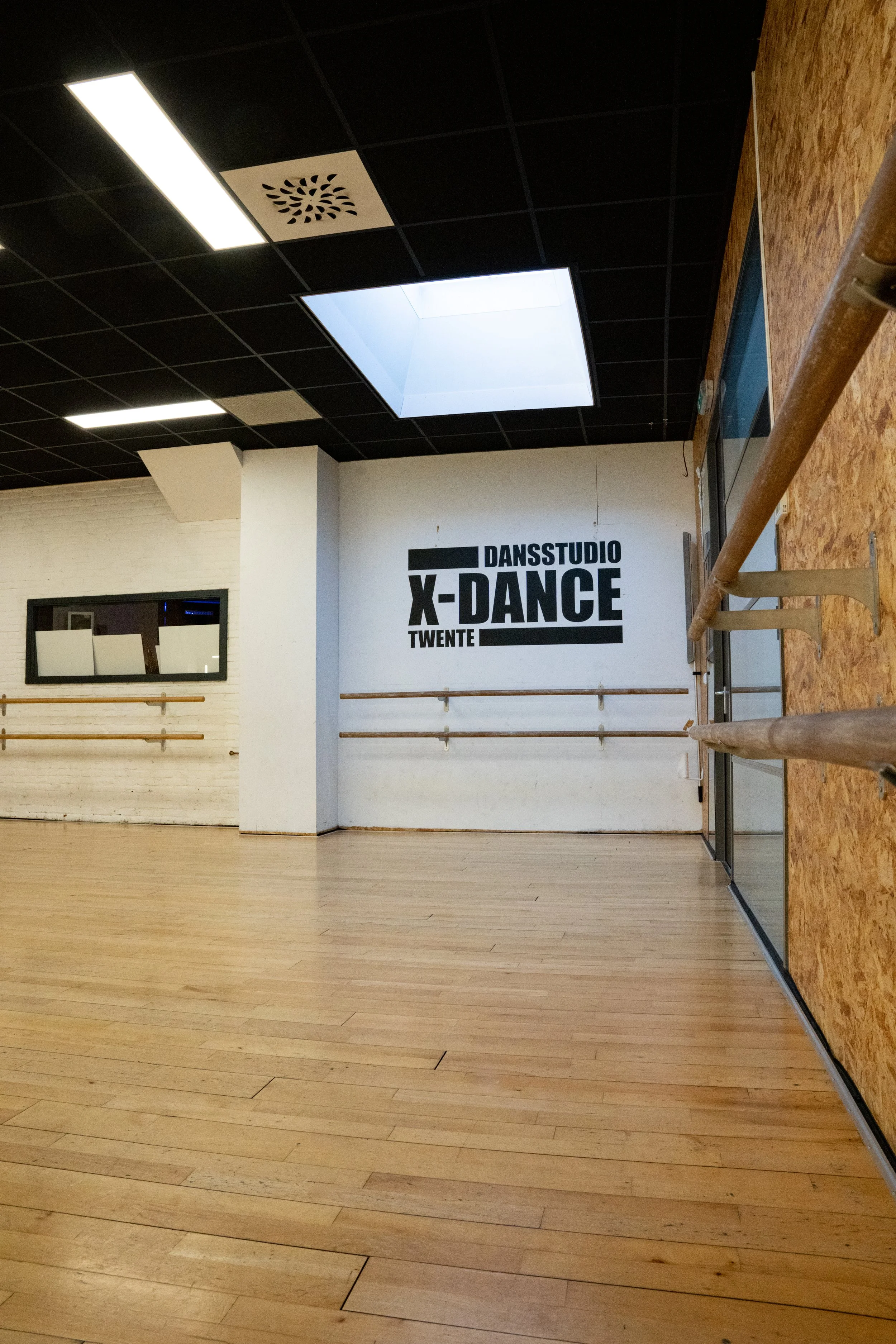 Zaalhuur Dansstudio — Dansstudio X-Dance - danslessen in Hengelo en omstreken