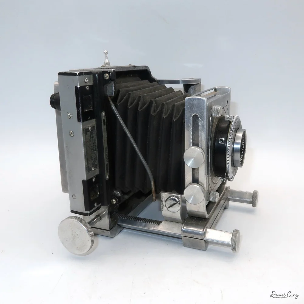 Riley Rilex camera — Concert Photos, Historical Images, Widelux-XPan ...