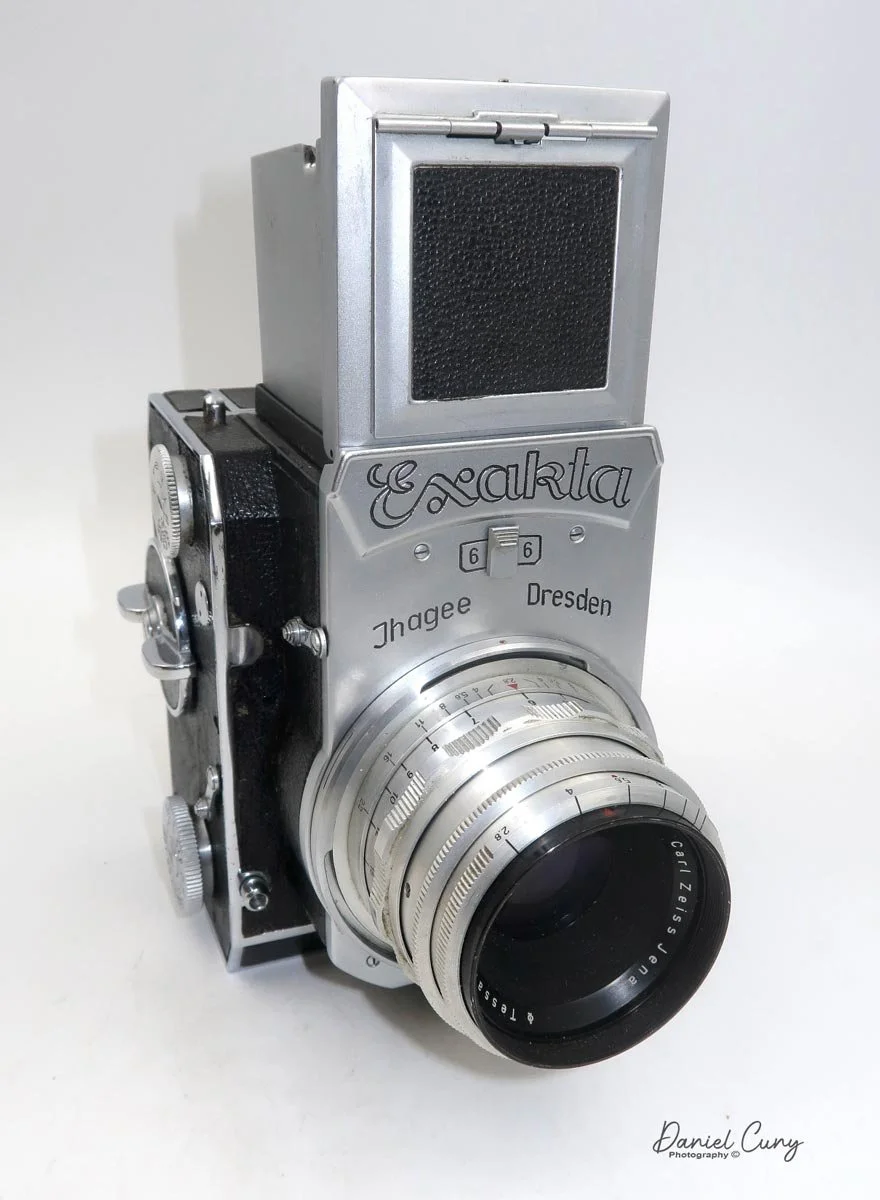 Exakta 66 Vertical Camera — Concert Photos, Historical Images, Widelux ...