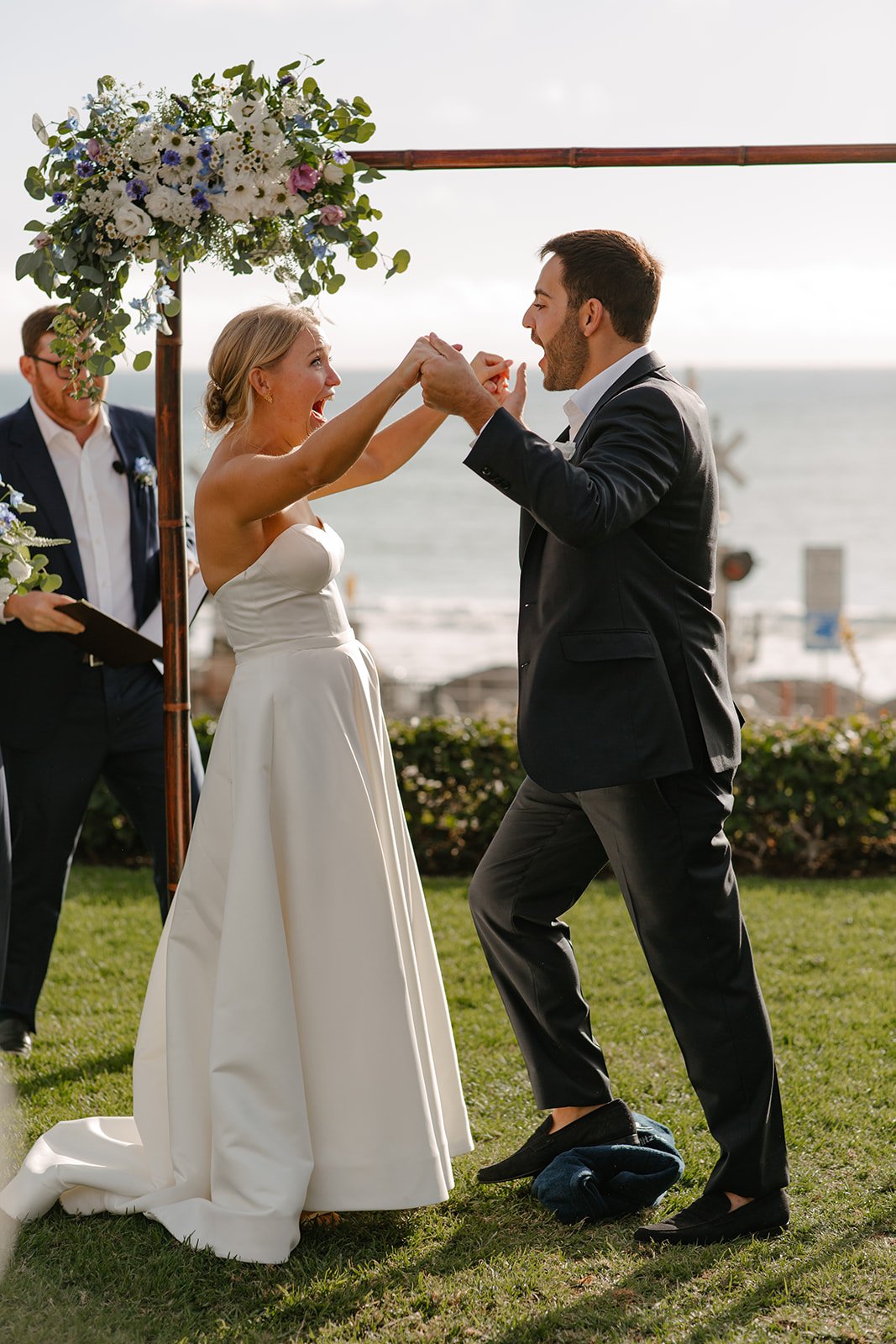 Ole Hanson Beach Club Wedding, San Clemente California | San Diego ...